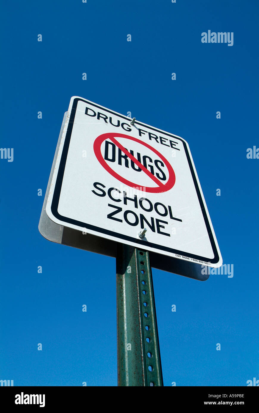 Drug free zone sign hi-res stock photography and images - Alamy