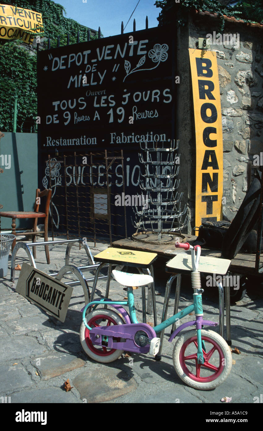 Brocante française hi-res stock photography and images - Alamy