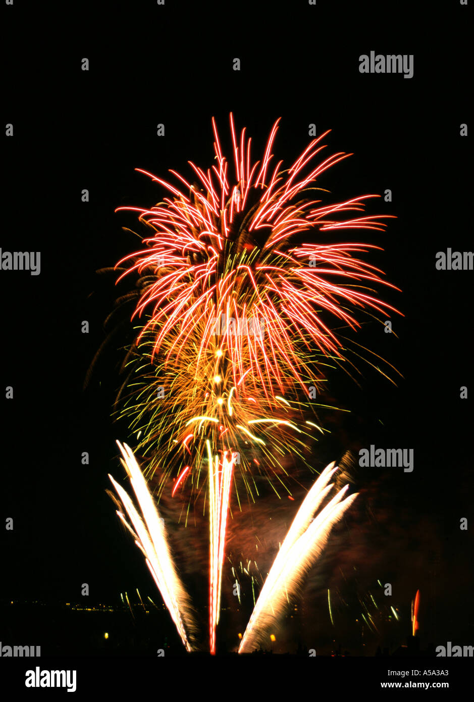 Council fireworks display hi-res stock photography and images - Alamy