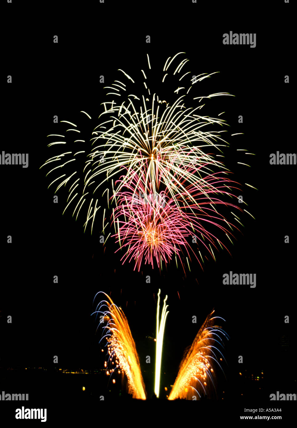 Council fireworks display hi-res stock photography and images - Alamy
