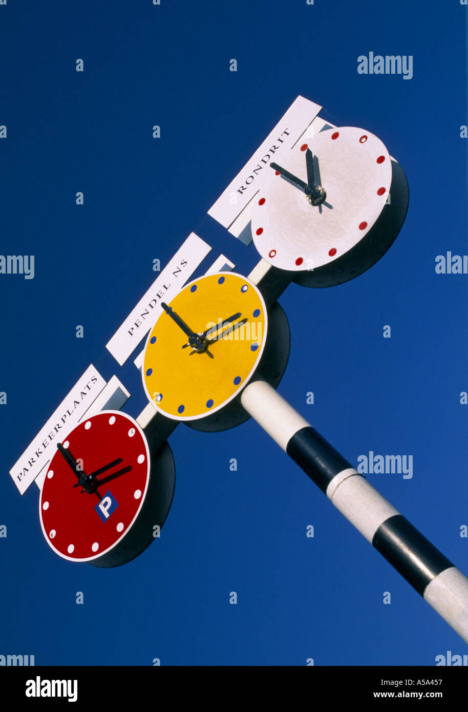 Timetable clocks hi-res stock photography and images - Alamy