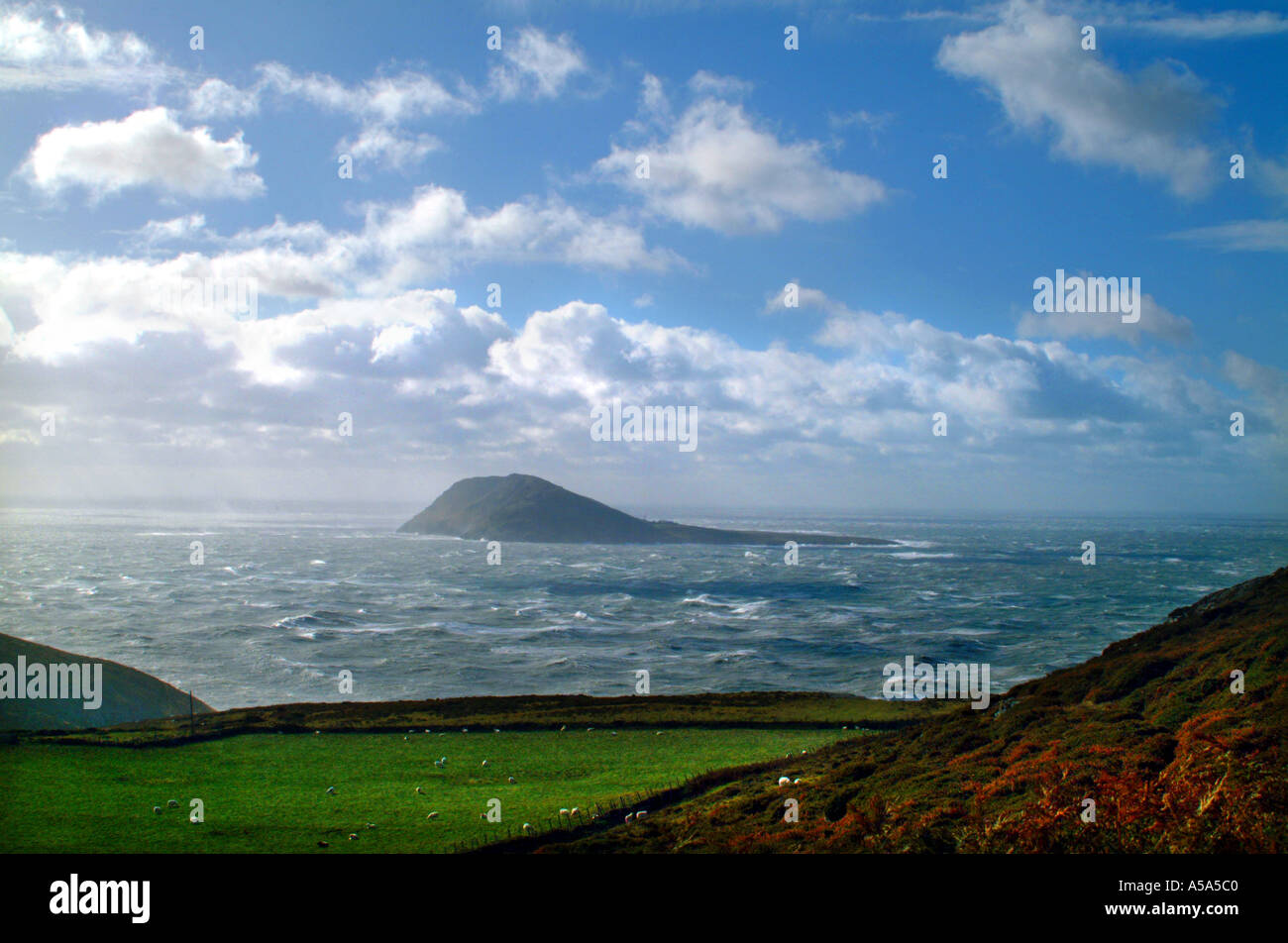 Sound water speed propagation hi-res stock photography and images - Alamy