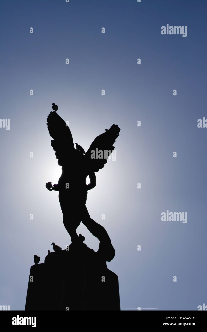 Statues Around Leeds City Centre Stock Photo - Alamy