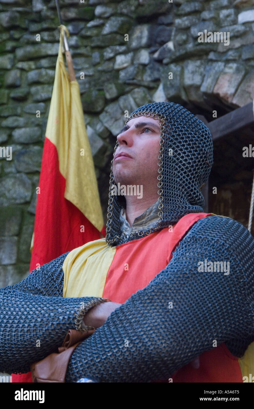A trial re-enactment by Regia Anglorum at the Jorvik Viking festival ...