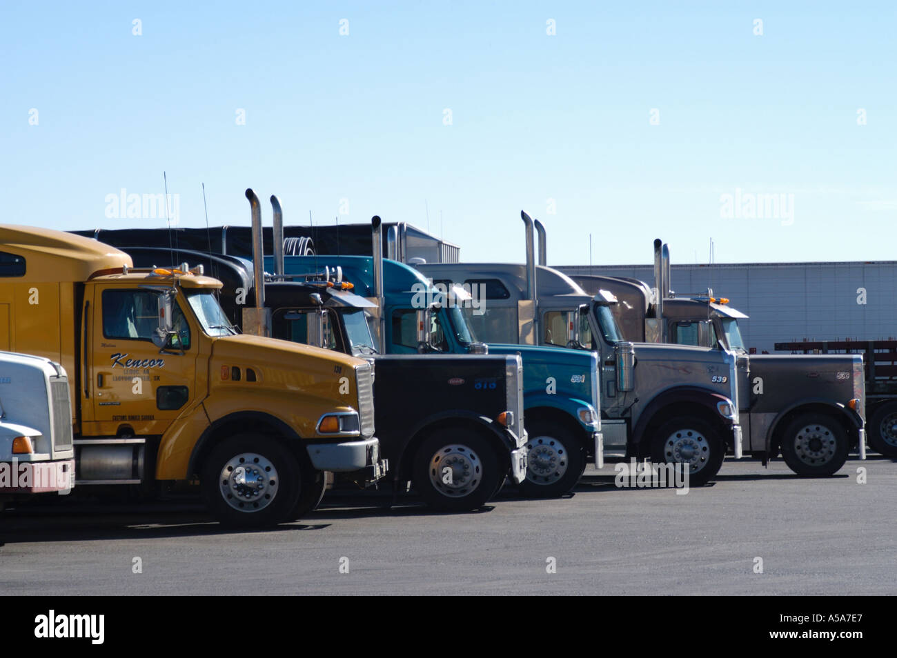 American trucks hi-res stock photography and images - Alamy