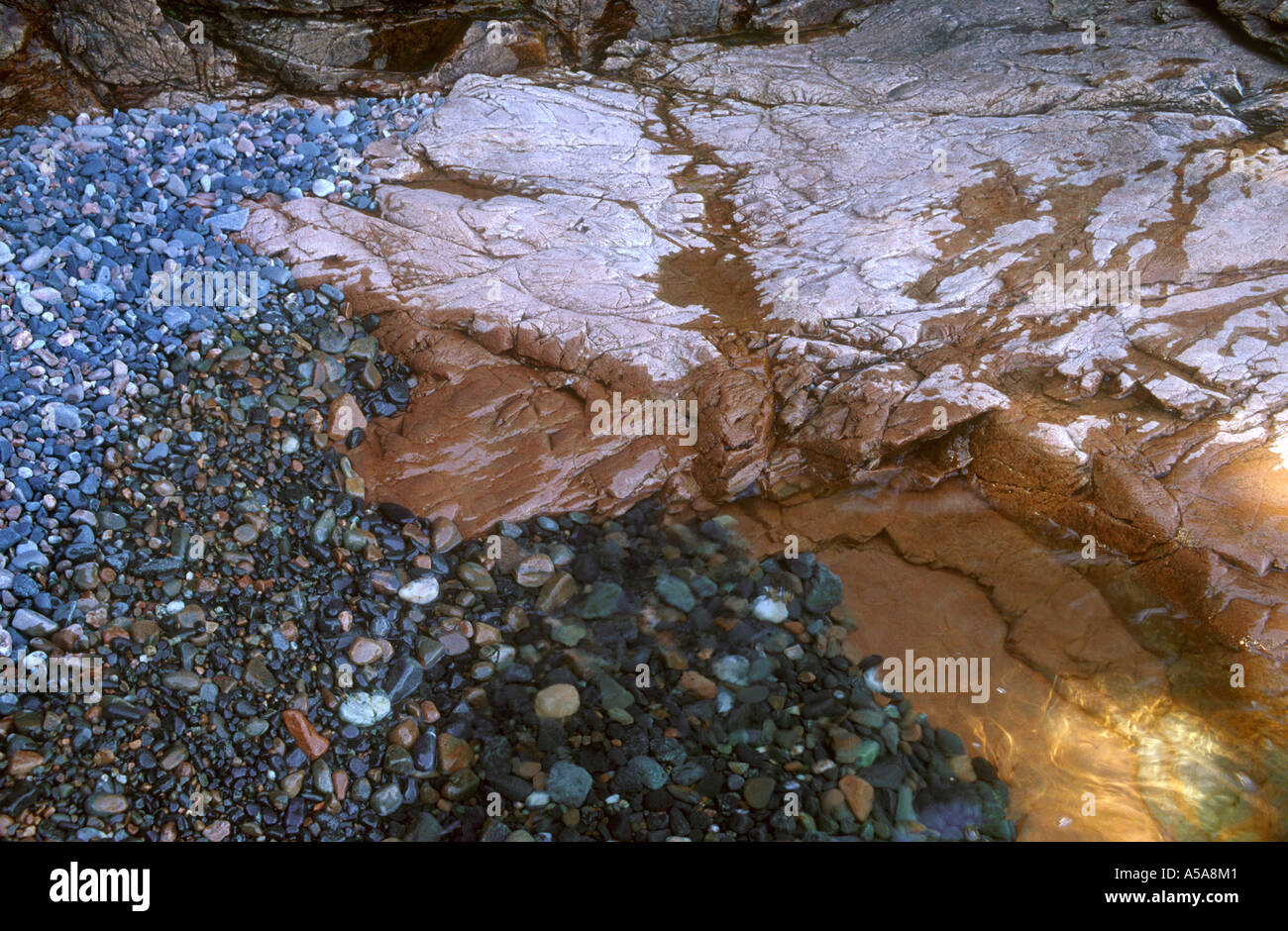 pattern shore rock lake Stock Photo - Alamy