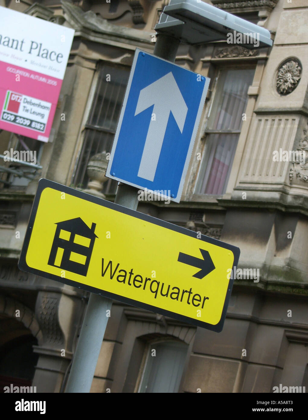 Cardiff harbour sign hi-res stock photography and images - Alamy