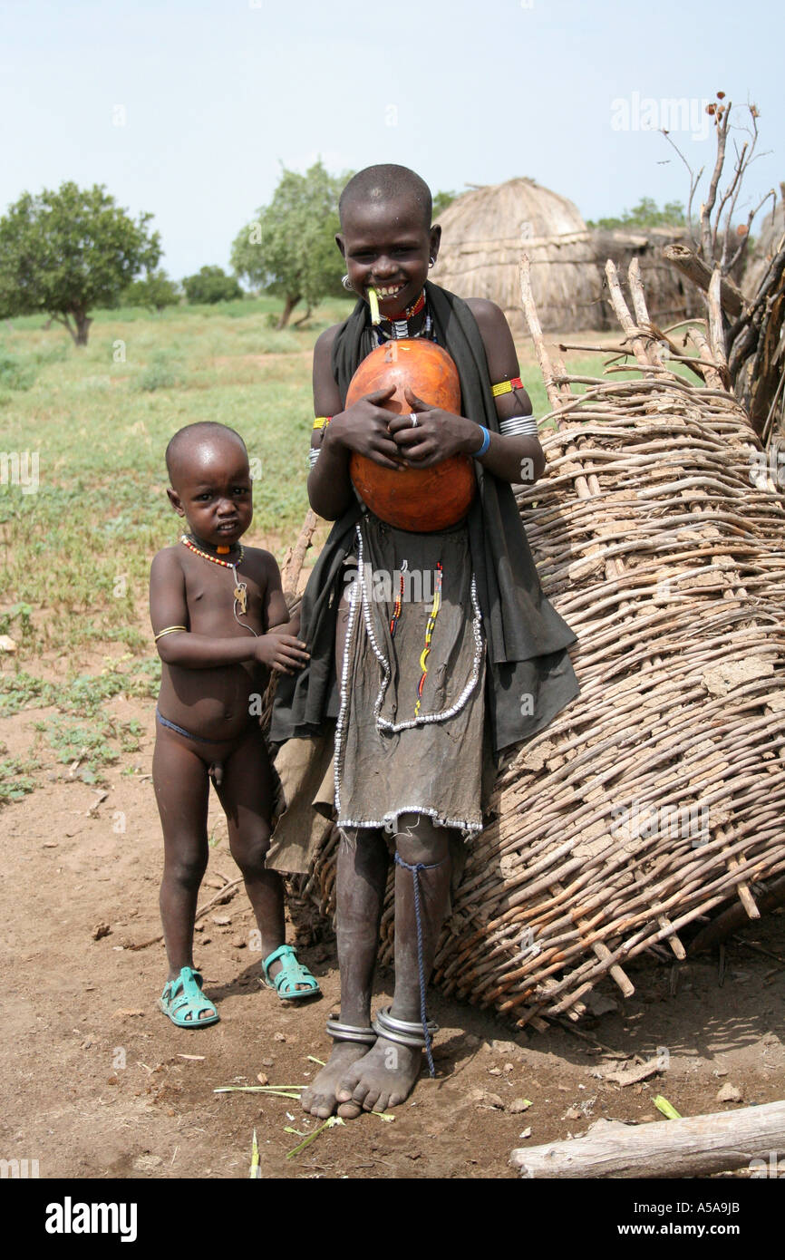 Arbore tribe children, Lower Omo Valle, Ethiopia Stock Photo - Alamy