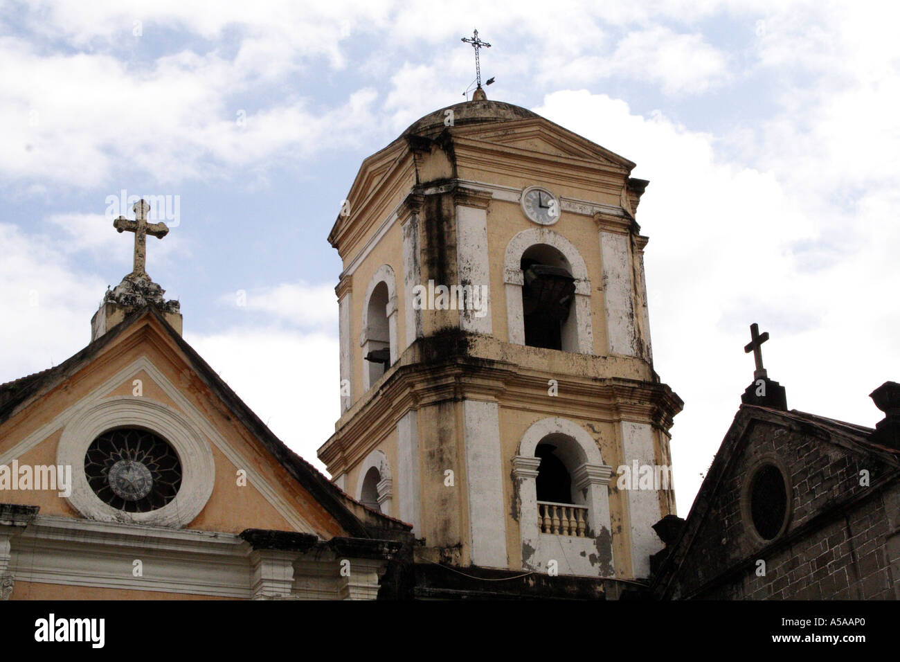 San agustin cathedral manila hi-res stock photography and images - Alamy