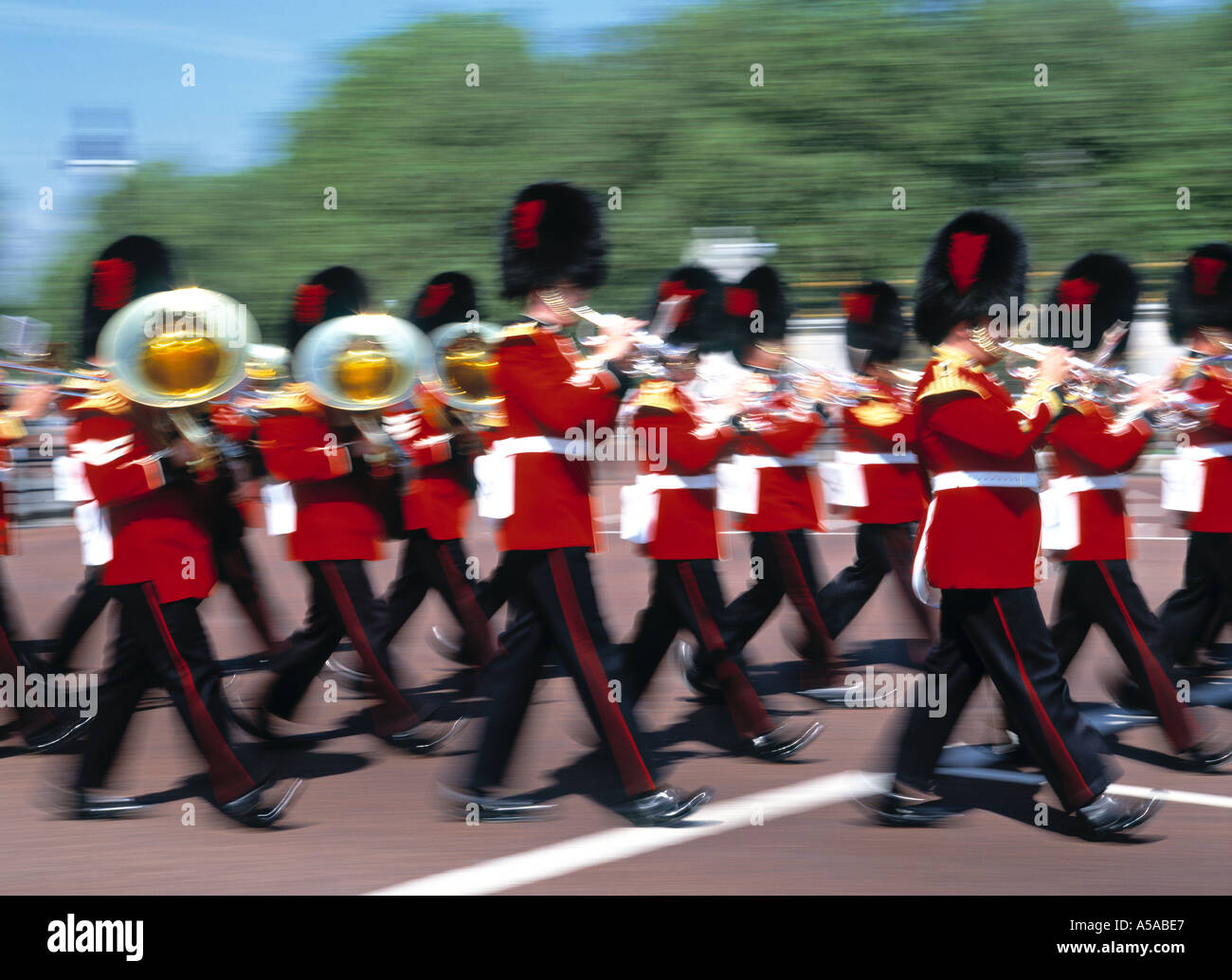 British soliders marching hi-res stock photography and images - Alamy