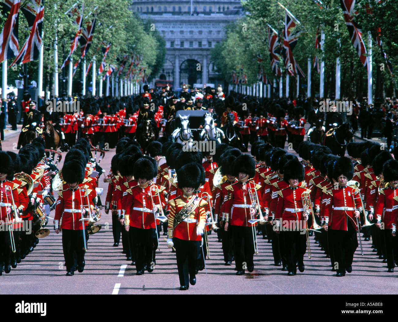 Marching soliders hi-res stock photography and images - Alamy