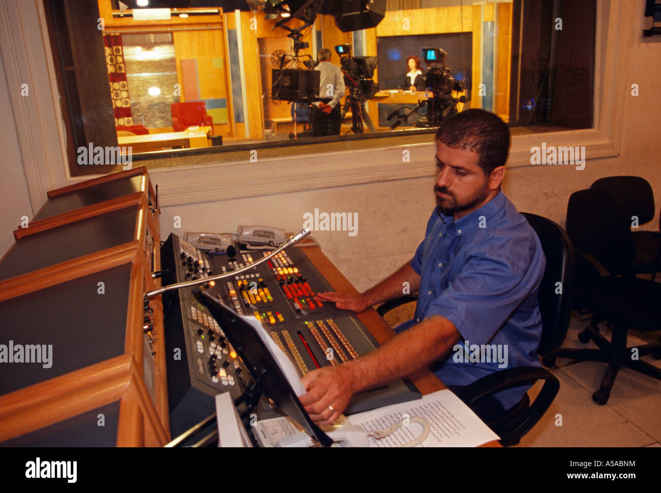 Broadcasting studios hi-res stock photography and images - Alamy