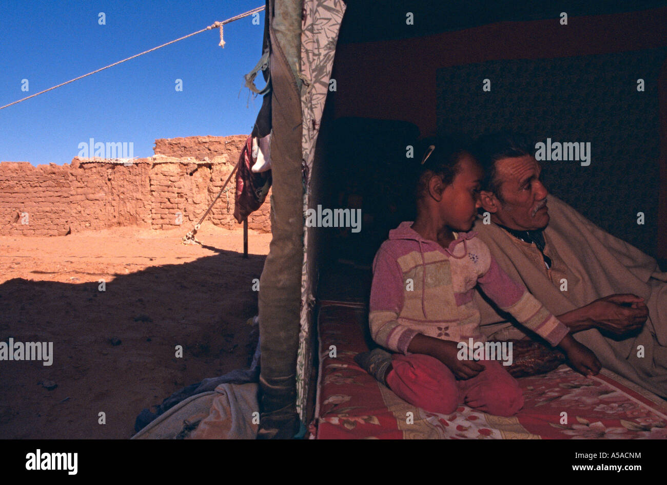 Bedouin girl syria hi-res stock photography and images - Alamy