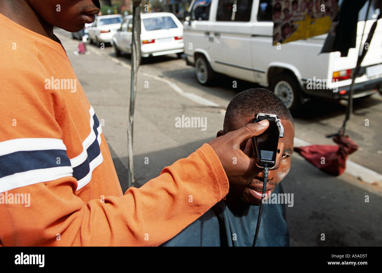 Pavement hair cut hi-res stock photography and images - Alamy