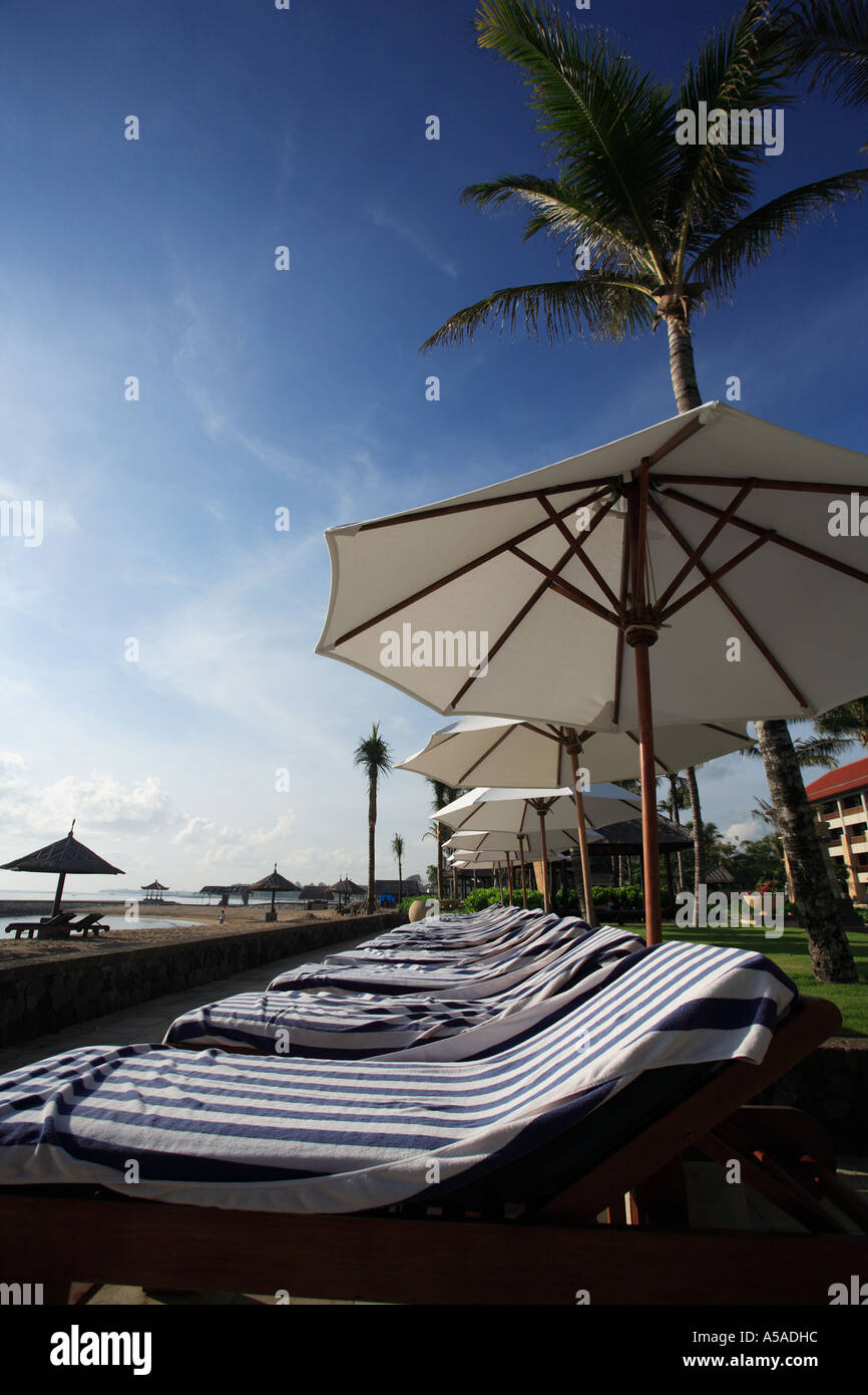 Five Stars Hotel Swimming Pool Stock Photo - Alamy