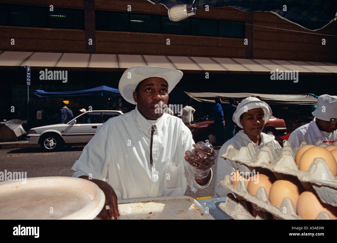 Vendor selling sandwiches hi-res stock photography and images - Alamy