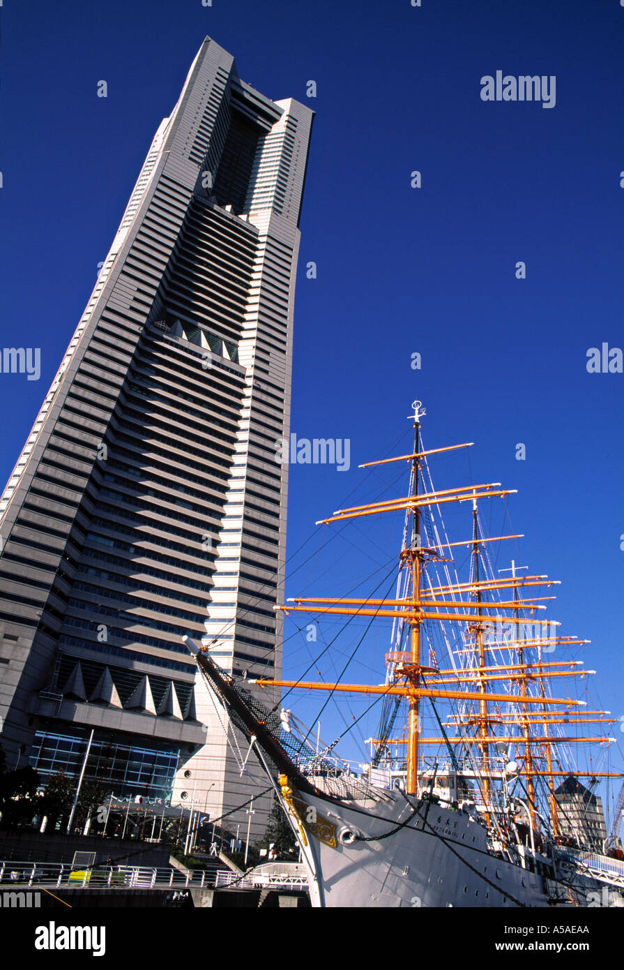 Landmark tower, Yokohama, Japan Stock Photo - Alamy