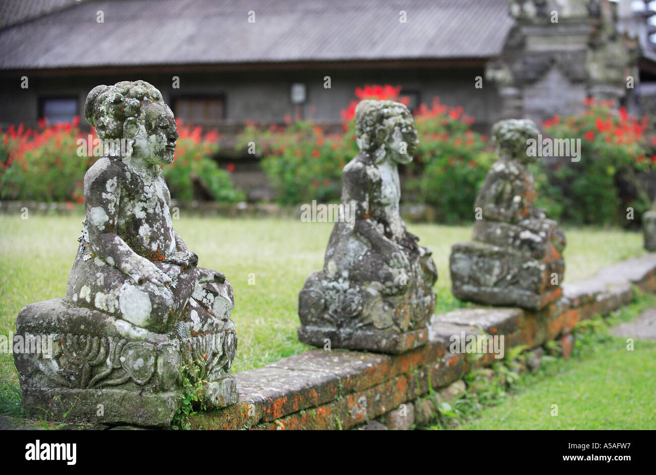 Very old temple ruins hi-res stock photography and images - Alamy
