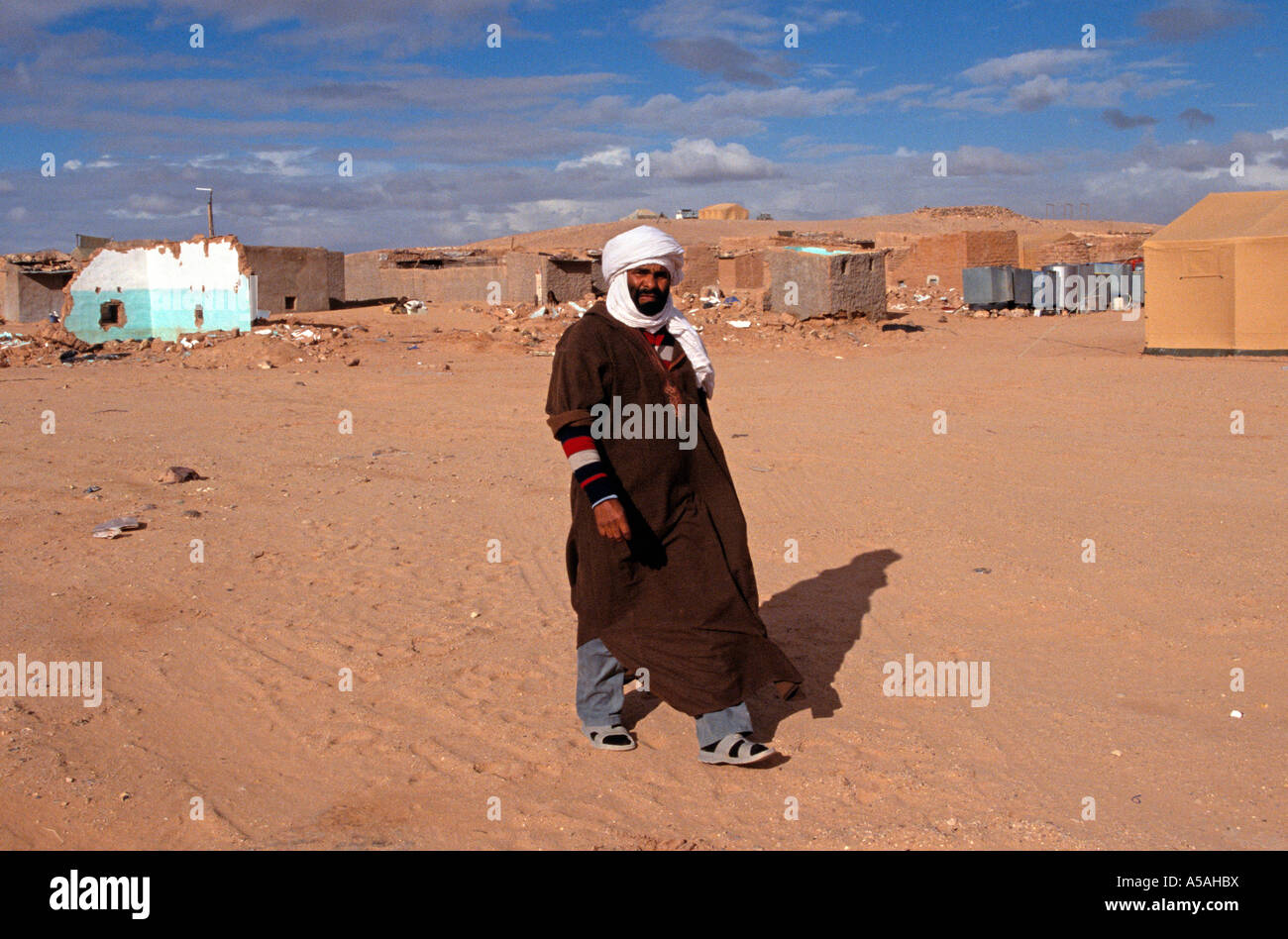 Bedouin dresses hi-res stock photography and images - Alamy