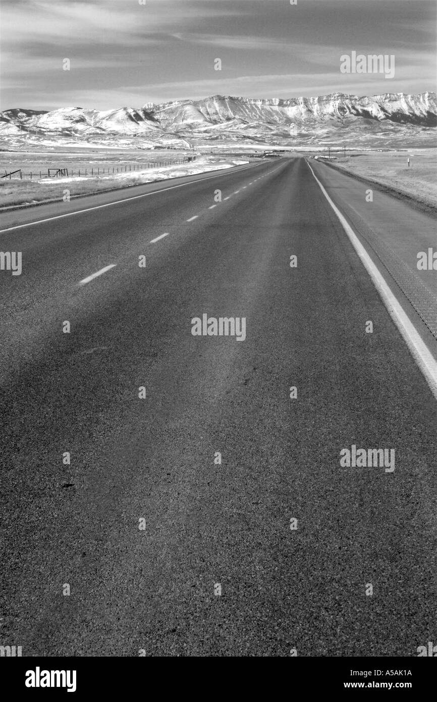 Long road to nowhere Black and White Stock Photos & Images - Alamy