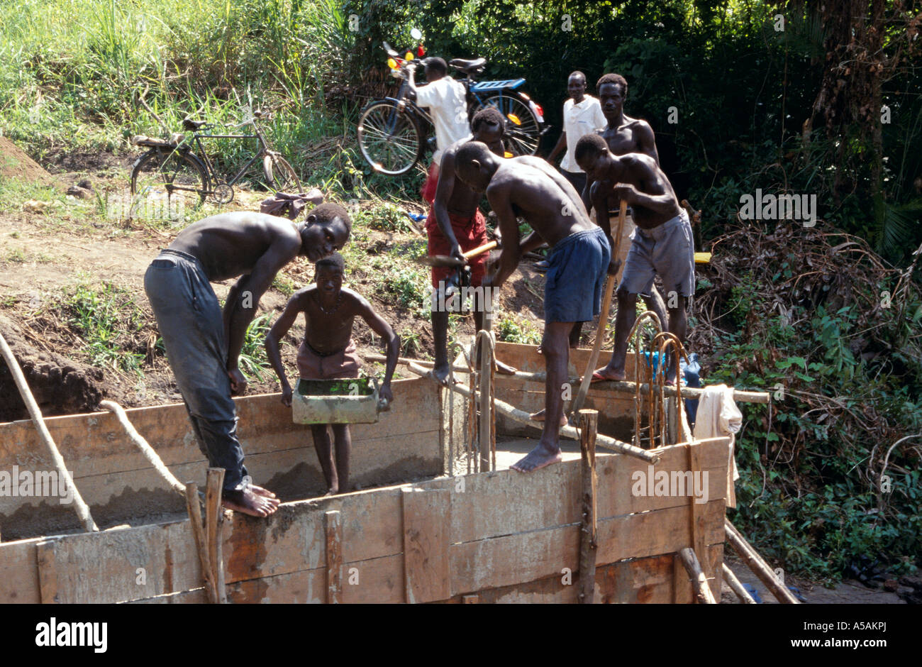 Workers at water project, Western Uganda, Africa Stock Photo - Alamy