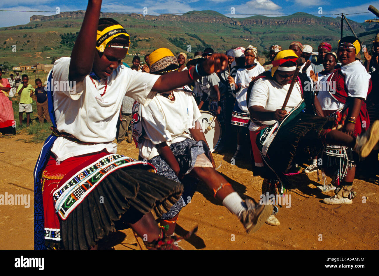 Zulu women hi-res stock photography and images - Alamy