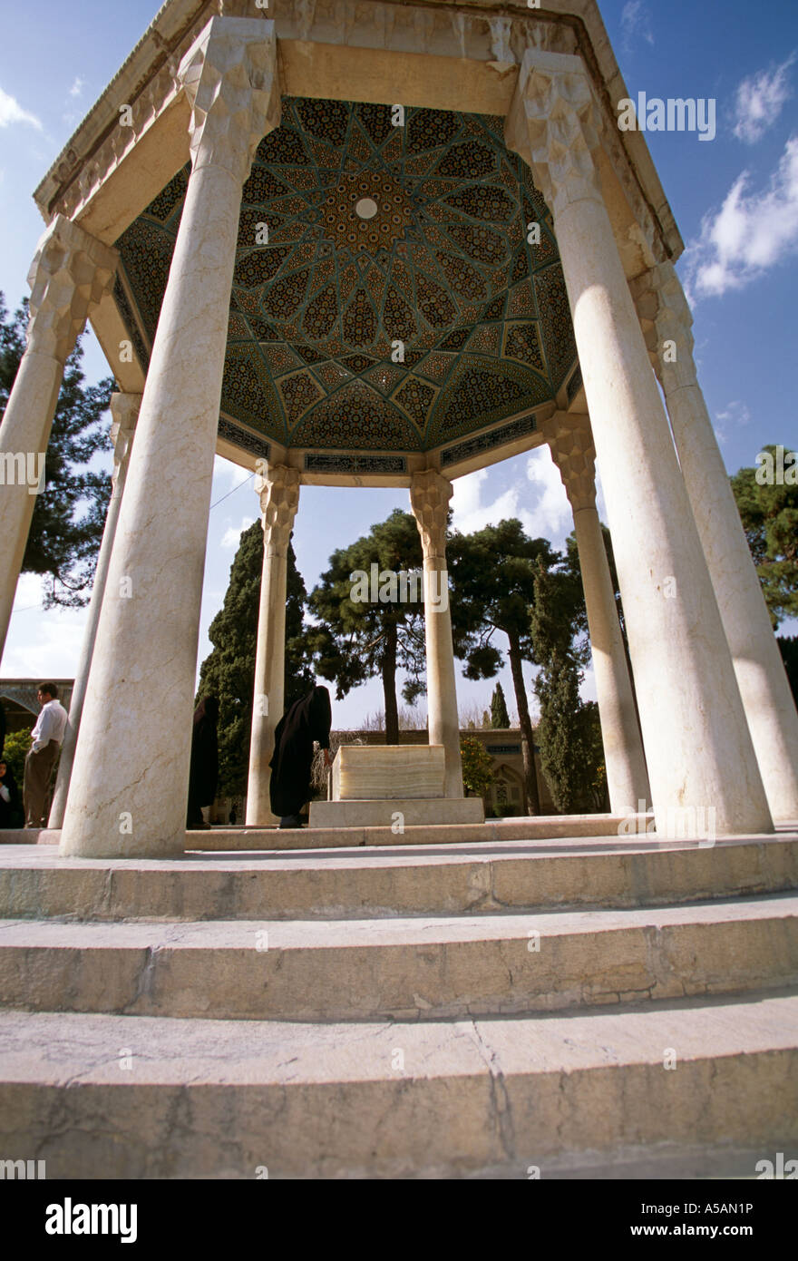 The Tomb of Hafez in Shiraz Iran Stock Photo - Alamy
