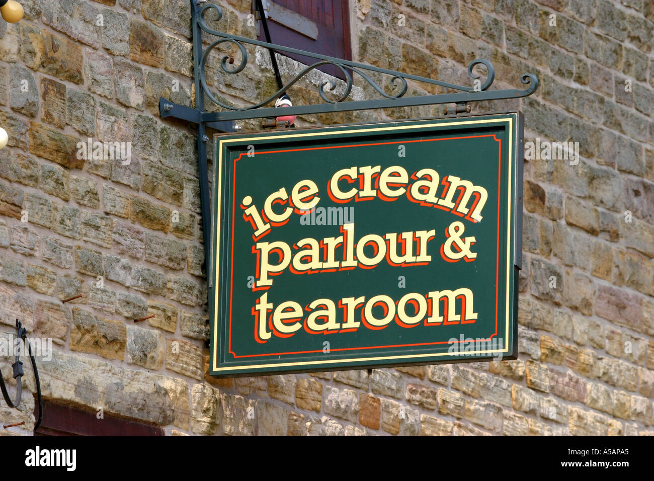 ice cream parlour and tearoom sign Stock Photo - Alamy