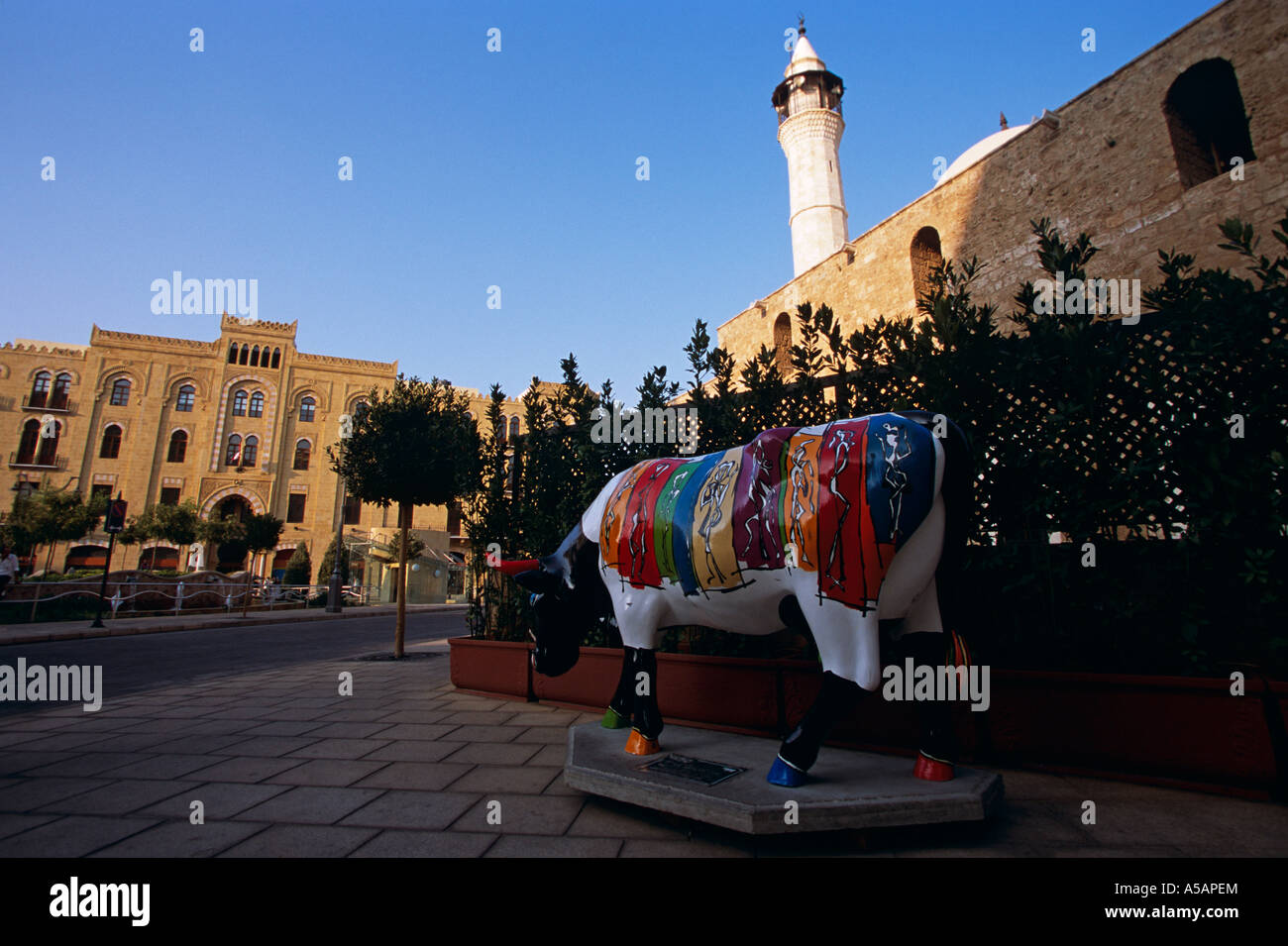 Cow sculpture displayed on walkway, Beirut, Lebanon Stock Photo - Alamy