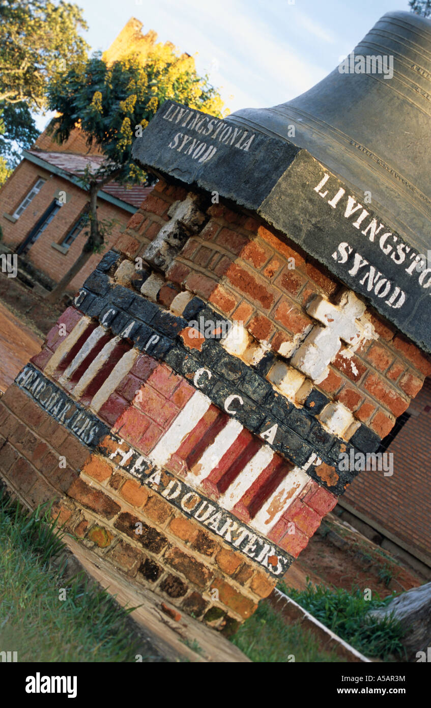 House building africa malawi hi-res stock photography and images - Alamy