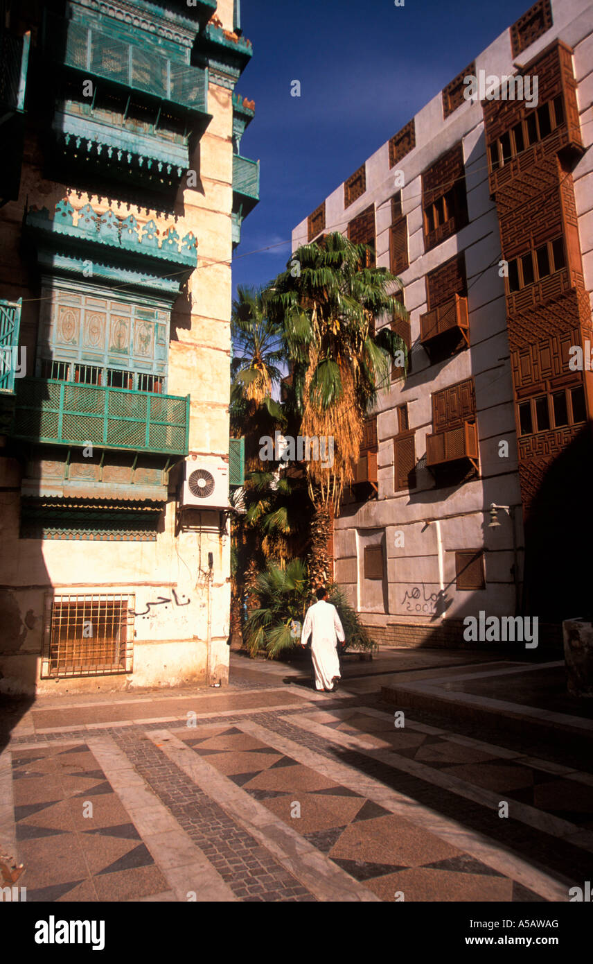 Jeddah saudi arabia street scene hi-res stock photography and images ...