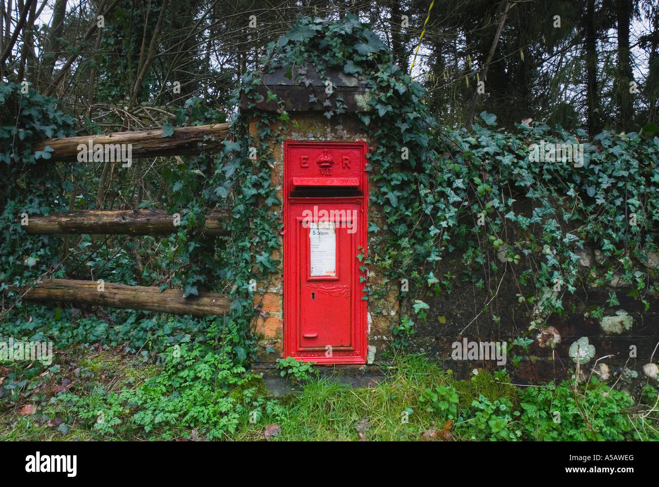 Rural post box in the village of Alderbury, Wiltshire, UK Stock Photo ...