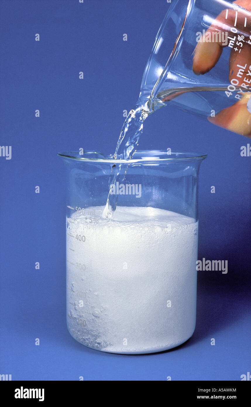 Experiment bubbling hi-res stock photography and images - Alamy