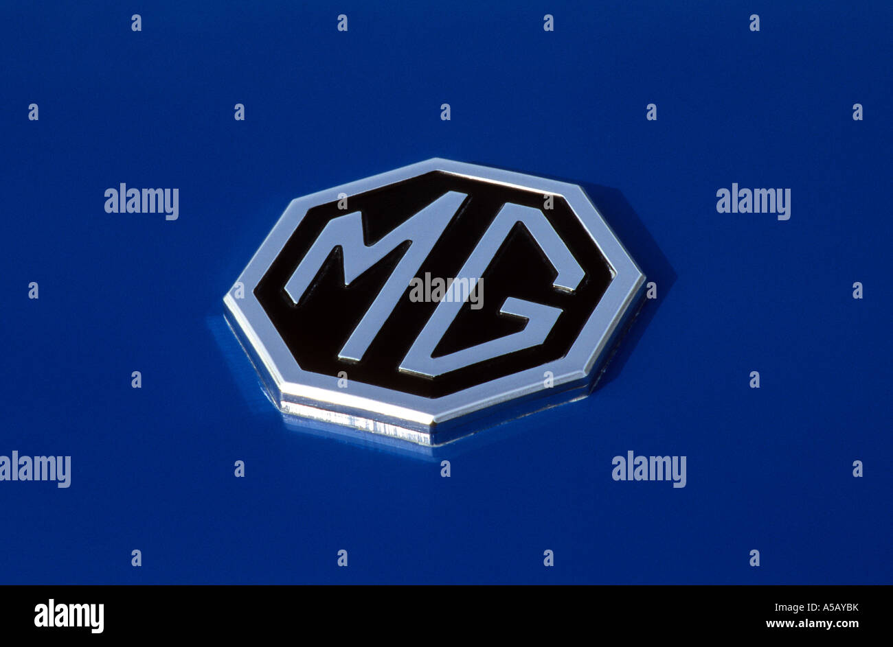 MG B Roadster of 1977. English car manufacturer Stock Photo - Alamy