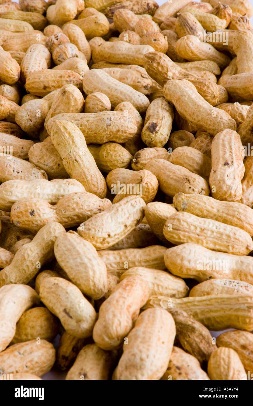 Peanuts with no shells hi-res stock photography and images - Alamy