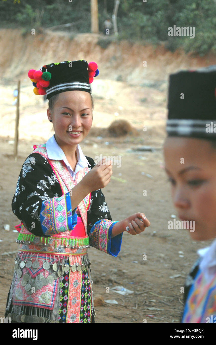 Hmong bride traditional wedding hi-res stock photography and images - Alamy
