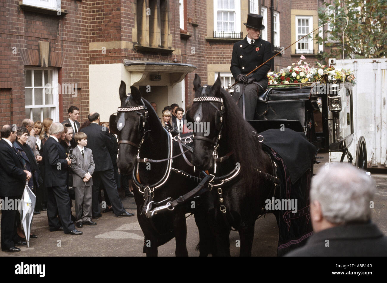Victorian funeral horse hi-res stock photography and images - Alamy