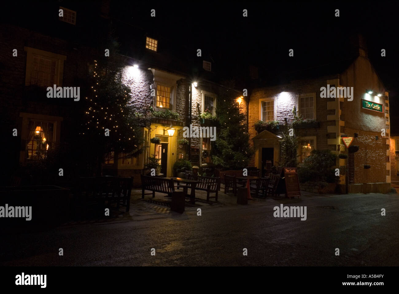Christmas in Castleton Stock Photo - Alamy