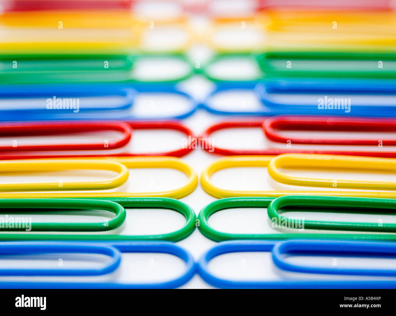Multi-colored collection of paper clips Stock Photo - Alamy