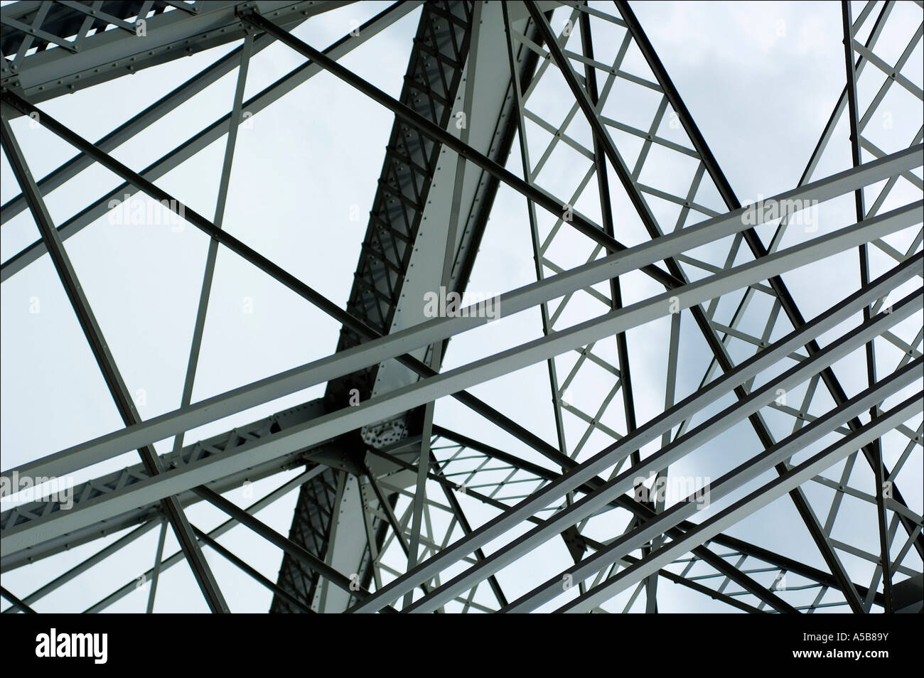 Girder framing structure on metal hi-res stock photography and images ...
