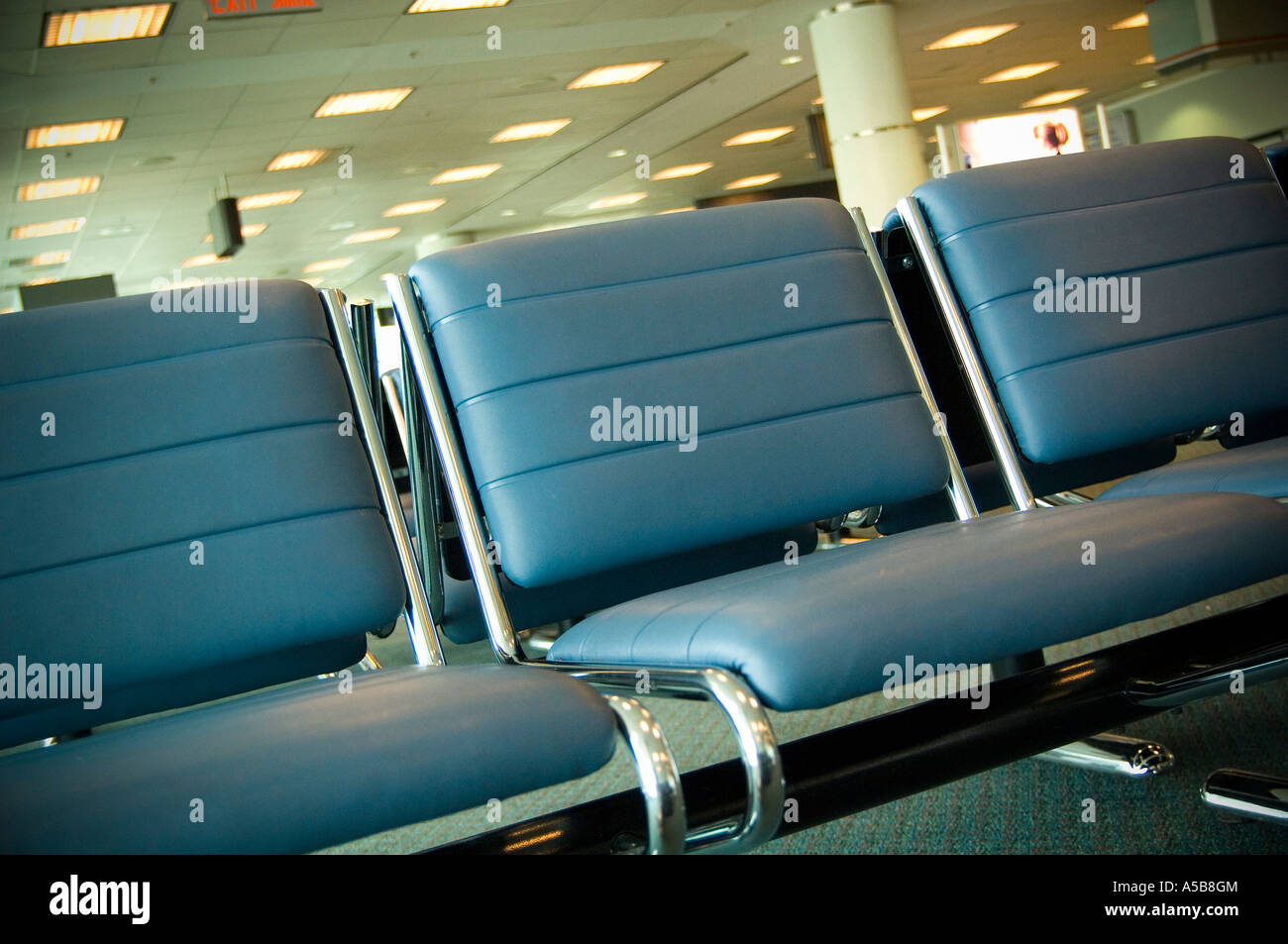 Open seating in airport departures lounge Stock Photo - Alamy