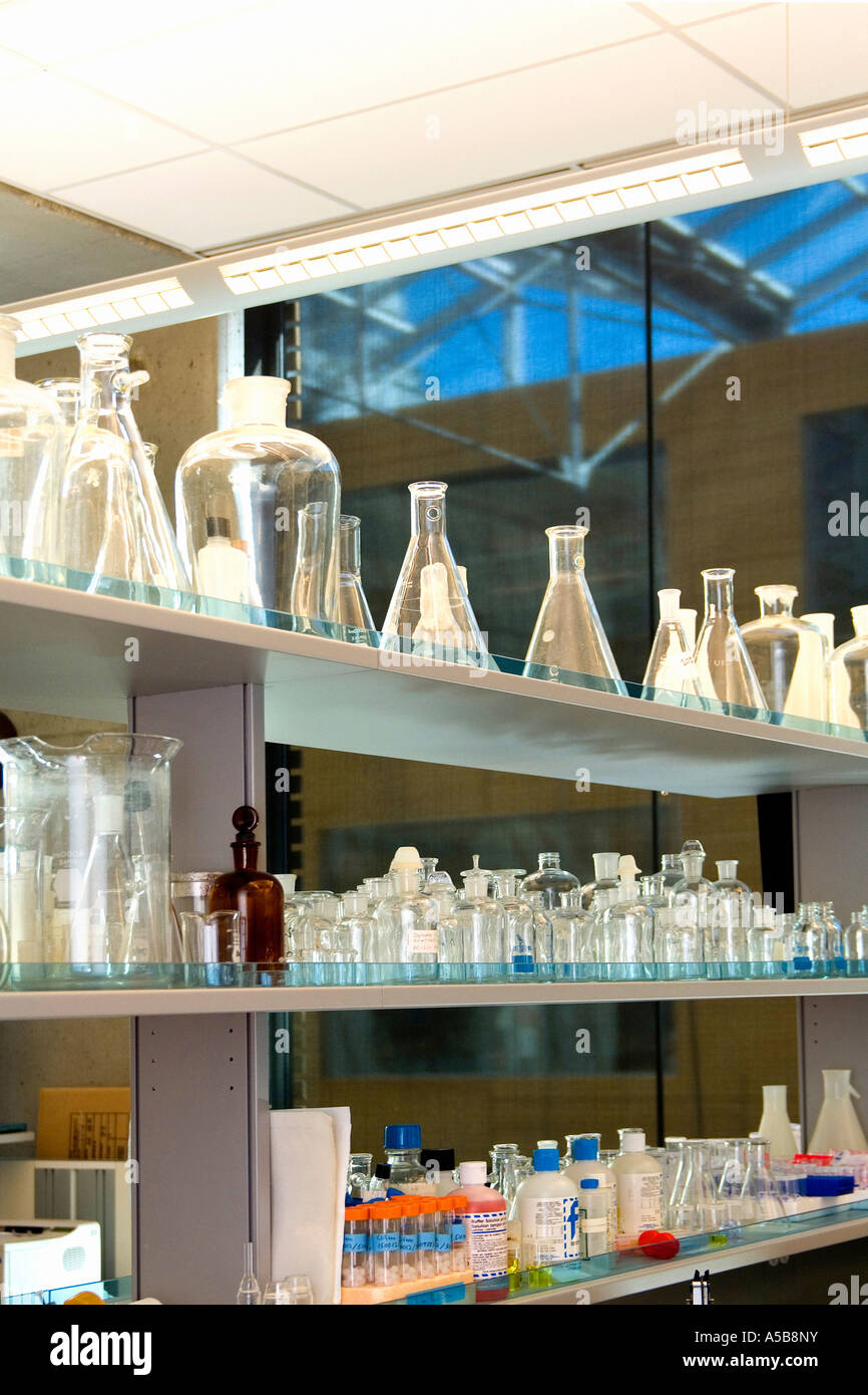 Lab bench with glass beakers and flasks Stock Photo - Alamy
