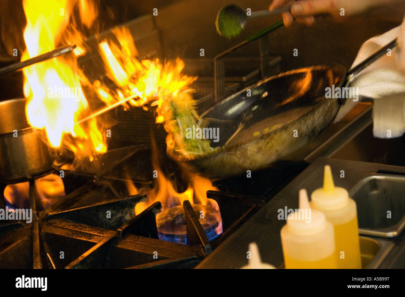 Chef movement hi-res stock photography and images - Alamy