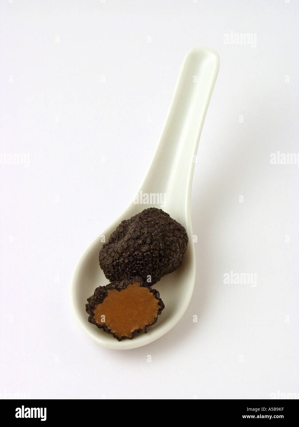 White truffle foods hi-res stock photography and images - Alamy