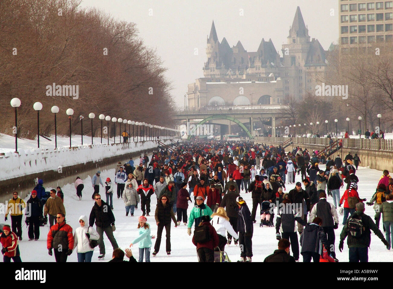 Winterlude ottawa hi-res stock photography and images - Alamy
