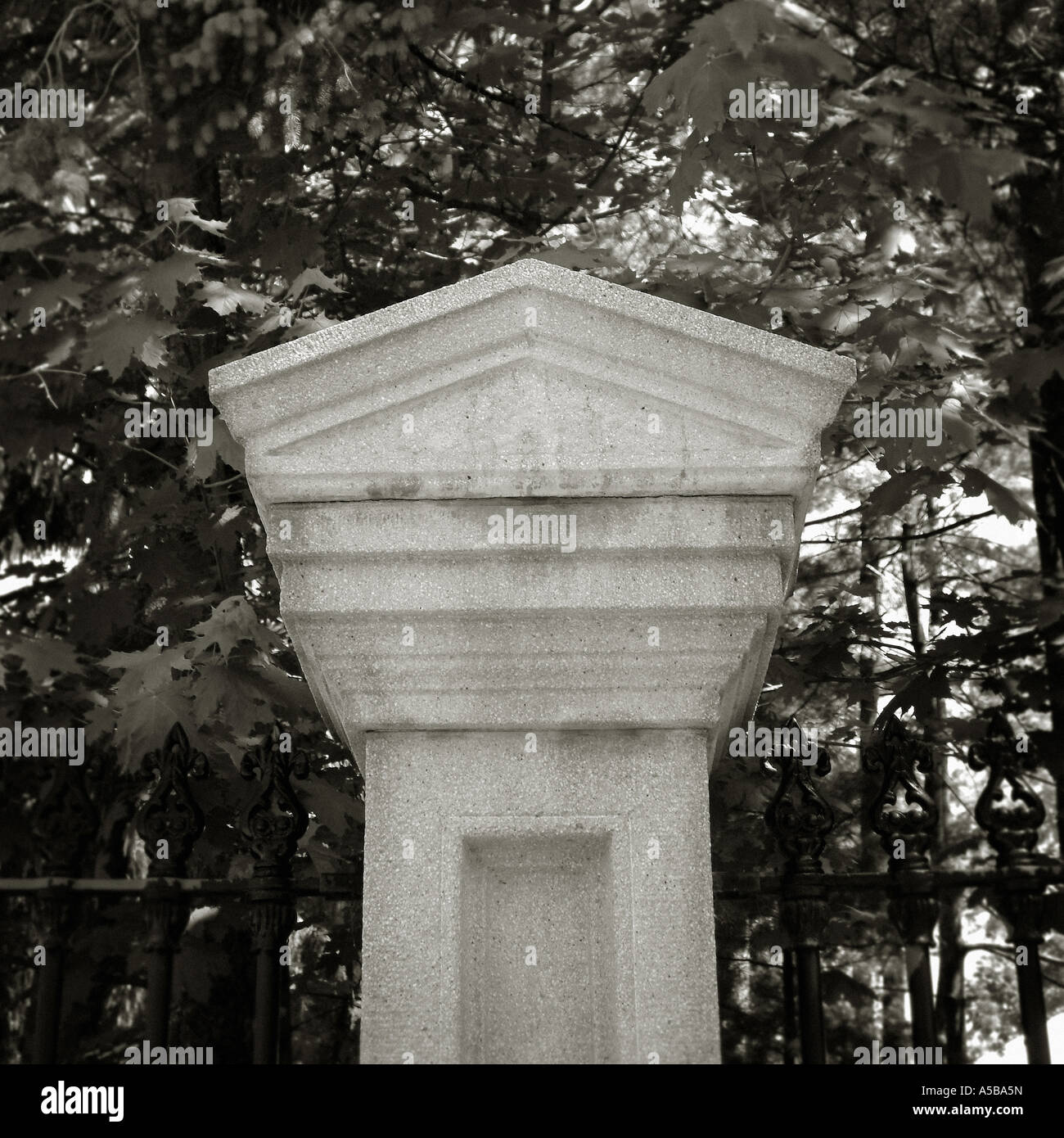 Stable historic fence pillar Stock Photo - Alamy