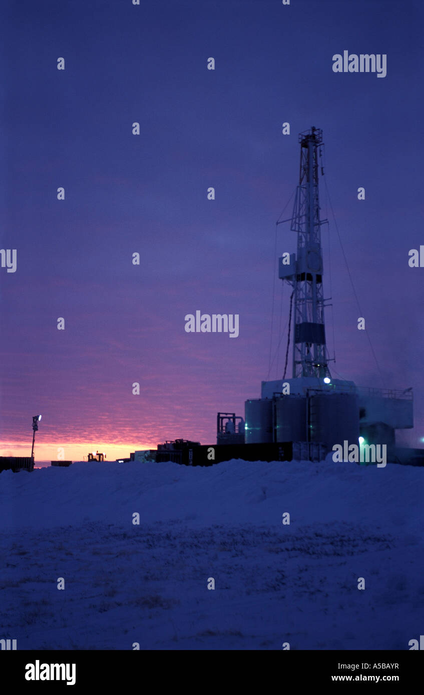 Oil rig on Canadian Arctic exploration site Stock Photo - Alamy