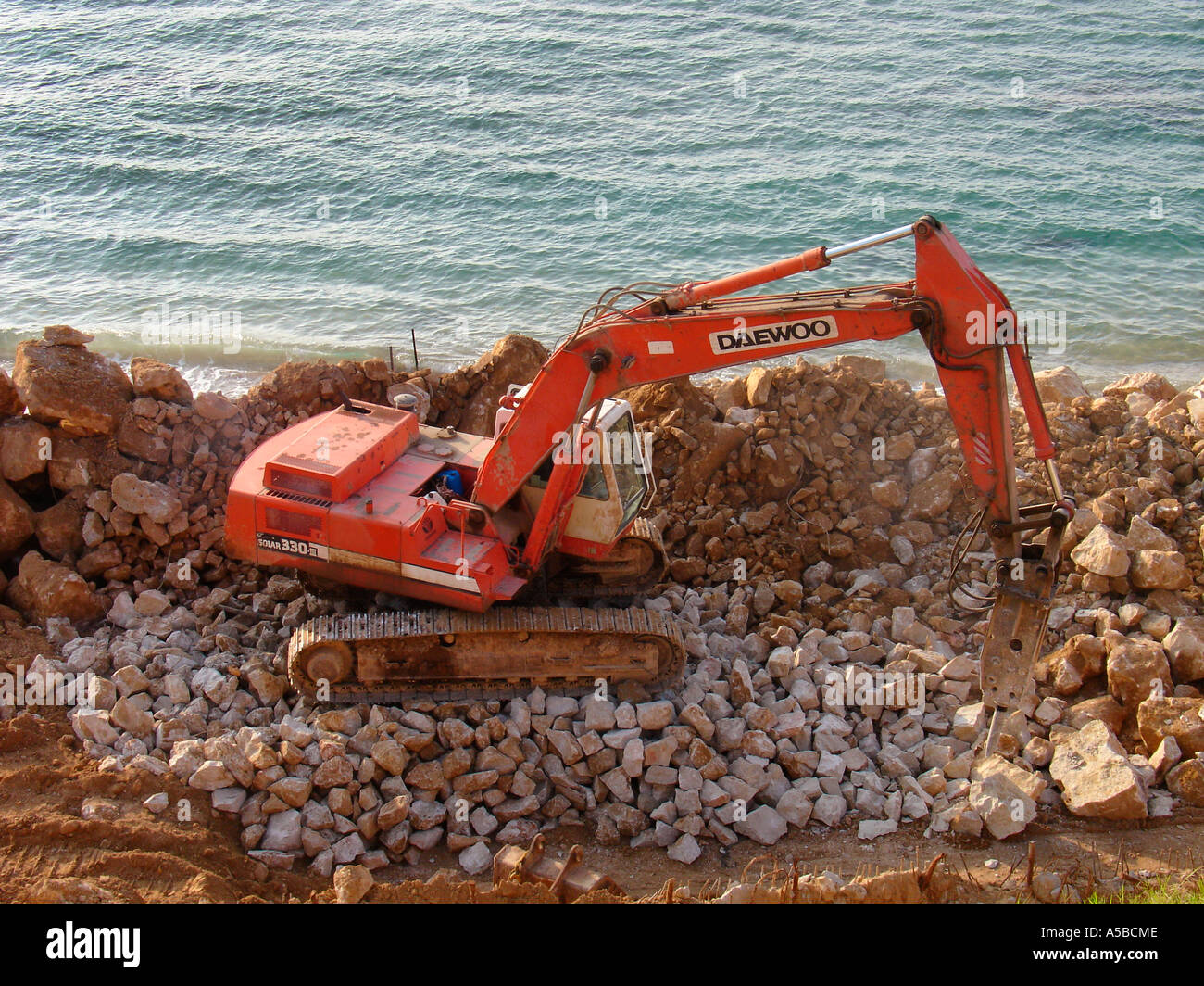 Daewoo commercial hi-res stock photography and images - Alamy