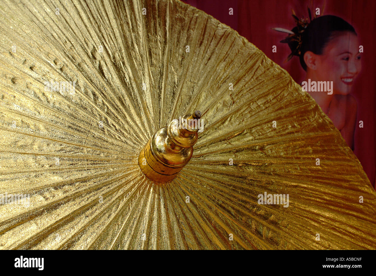 Round parasol hi-res stock photography and images - Alamy