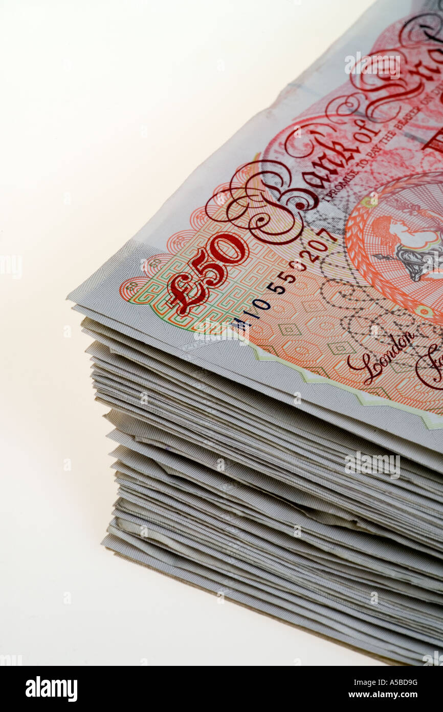 50 pound note stack hi-res stock photography and images - Alamy